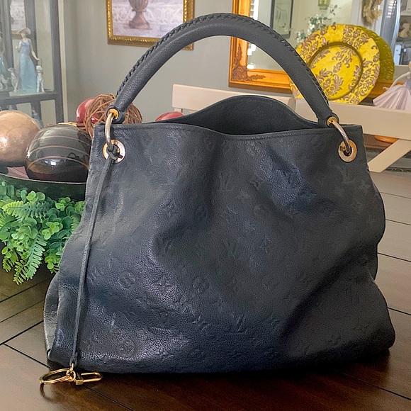 Louis Vuitton | Bags | Louis Vuitton Black Purse Big | Poshmark